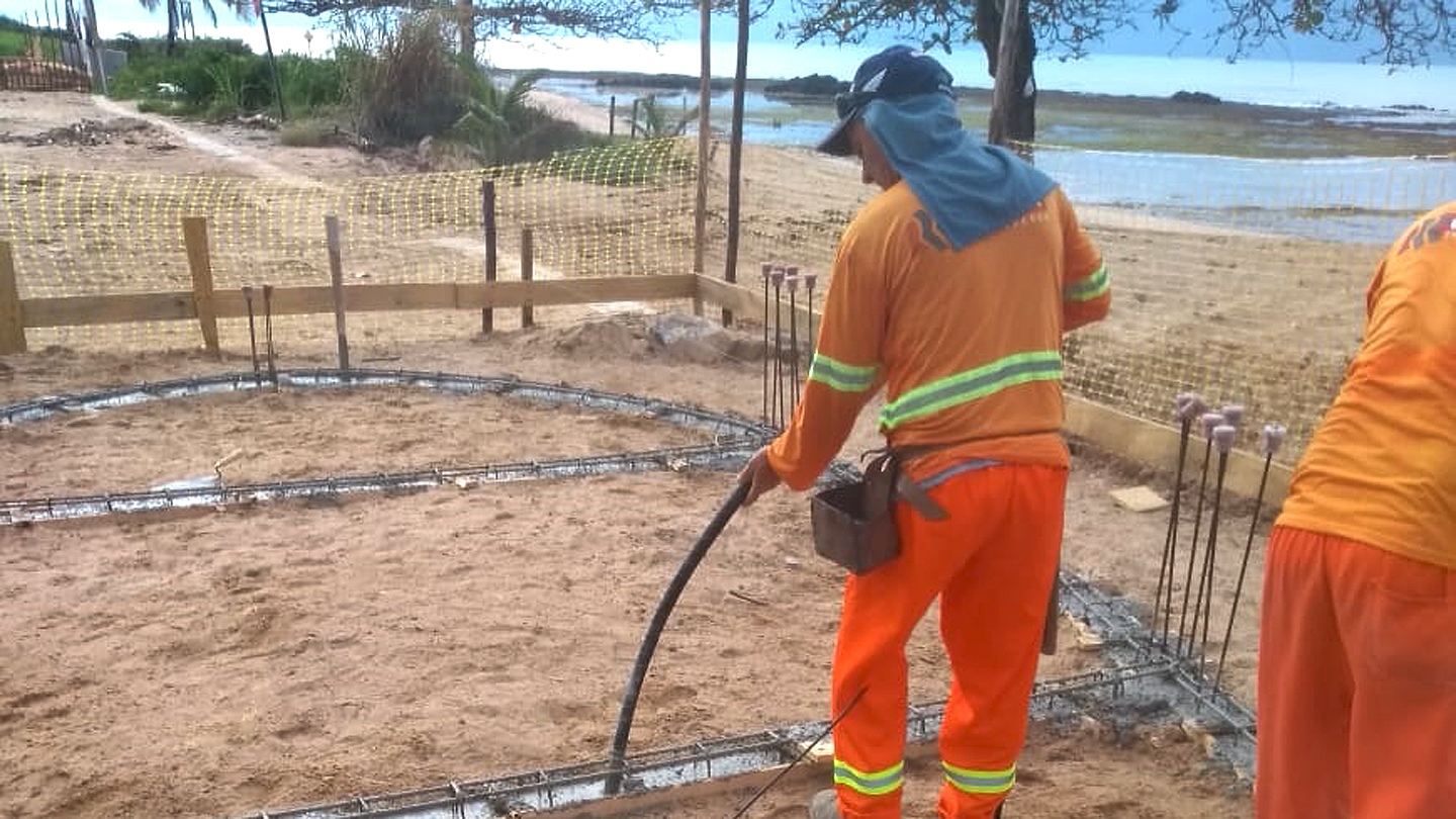 Castelhanos: novos quiosques da orla começaram a ser erguidos | Jornal ...